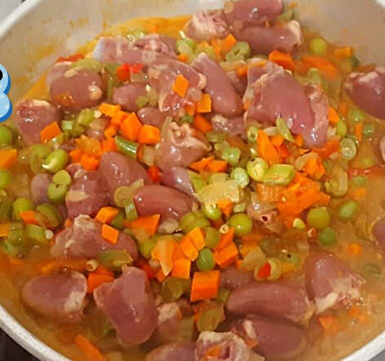 Receta de corazones de pollo con verduras fácil y rápido - Recetas de ...
